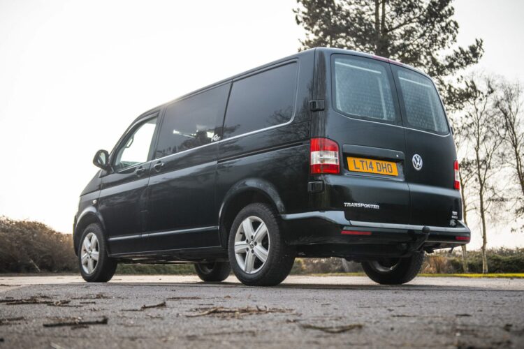 2014 Volkswagen Transporter 2.0 TDI T32 Highline 4motion 4dr 140bhp 6 ...