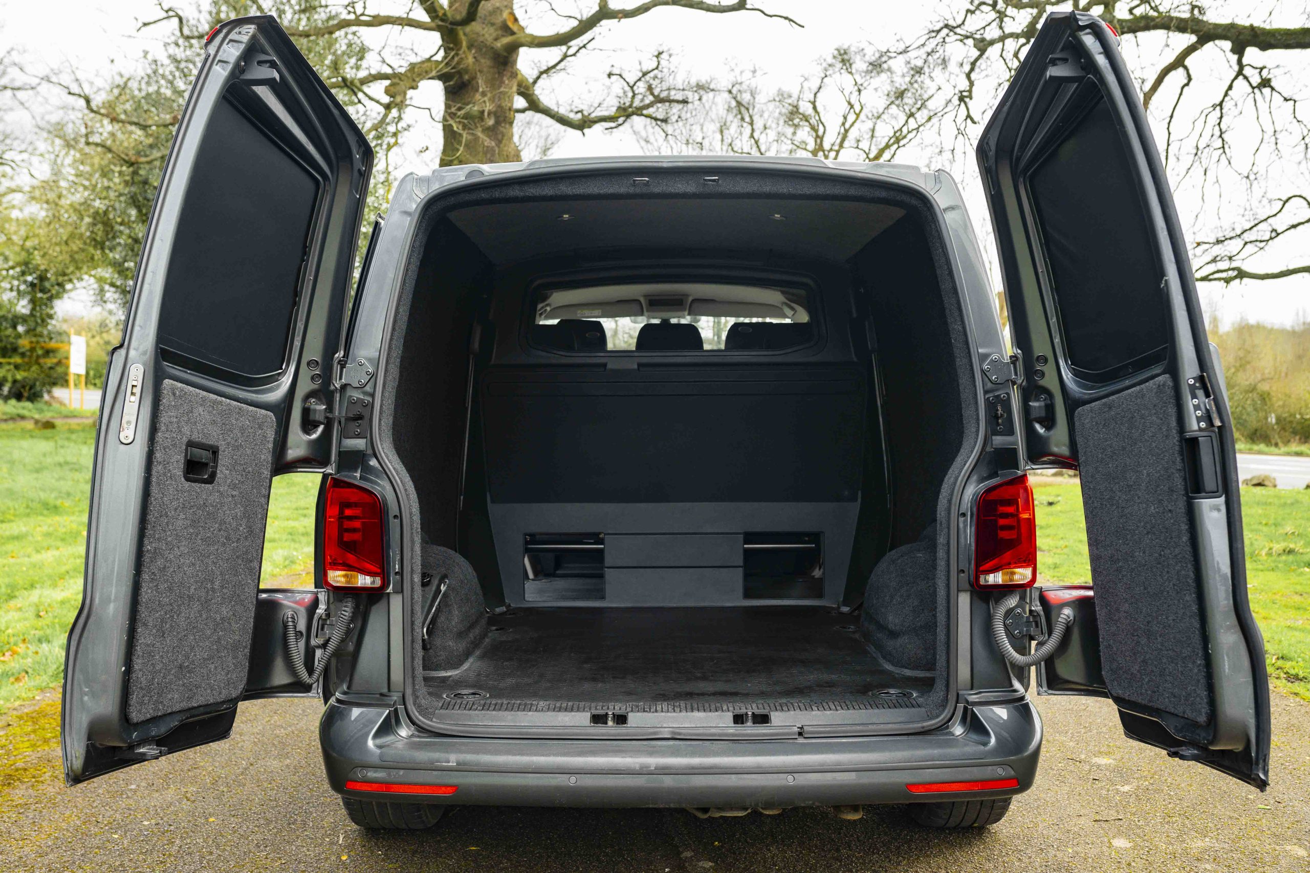 Volkswagen Transporter 2.0 TDI T30 BlueMotion Tech Highline Crew Van ...