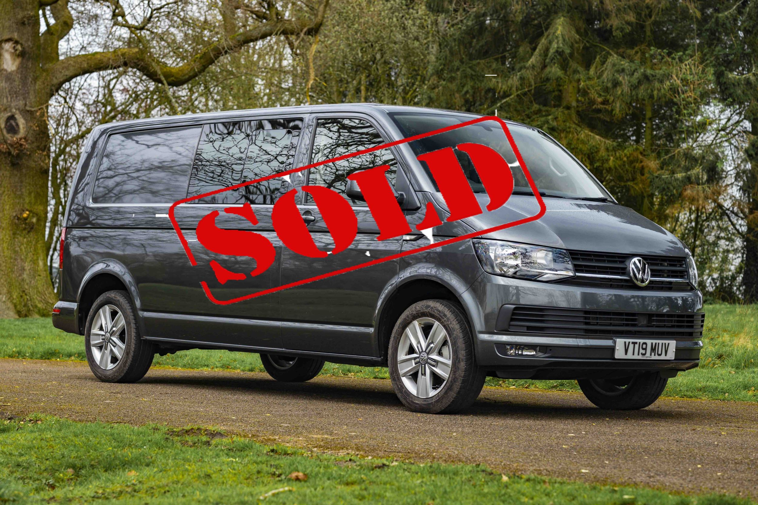 Volkswagen Transporter 2.0 Highline TDI T32 BlueMotion Tech DSG FWD LWB ...