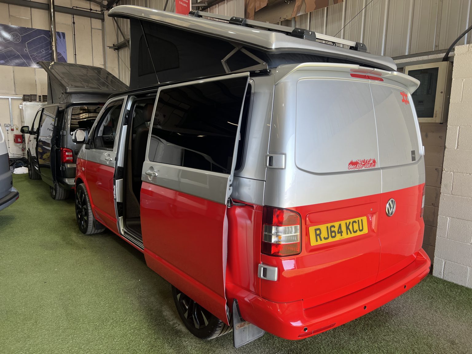 2014 Volkswagen Transporter 2.0 TDI T28 Diesel Manual 4 berth camper ...